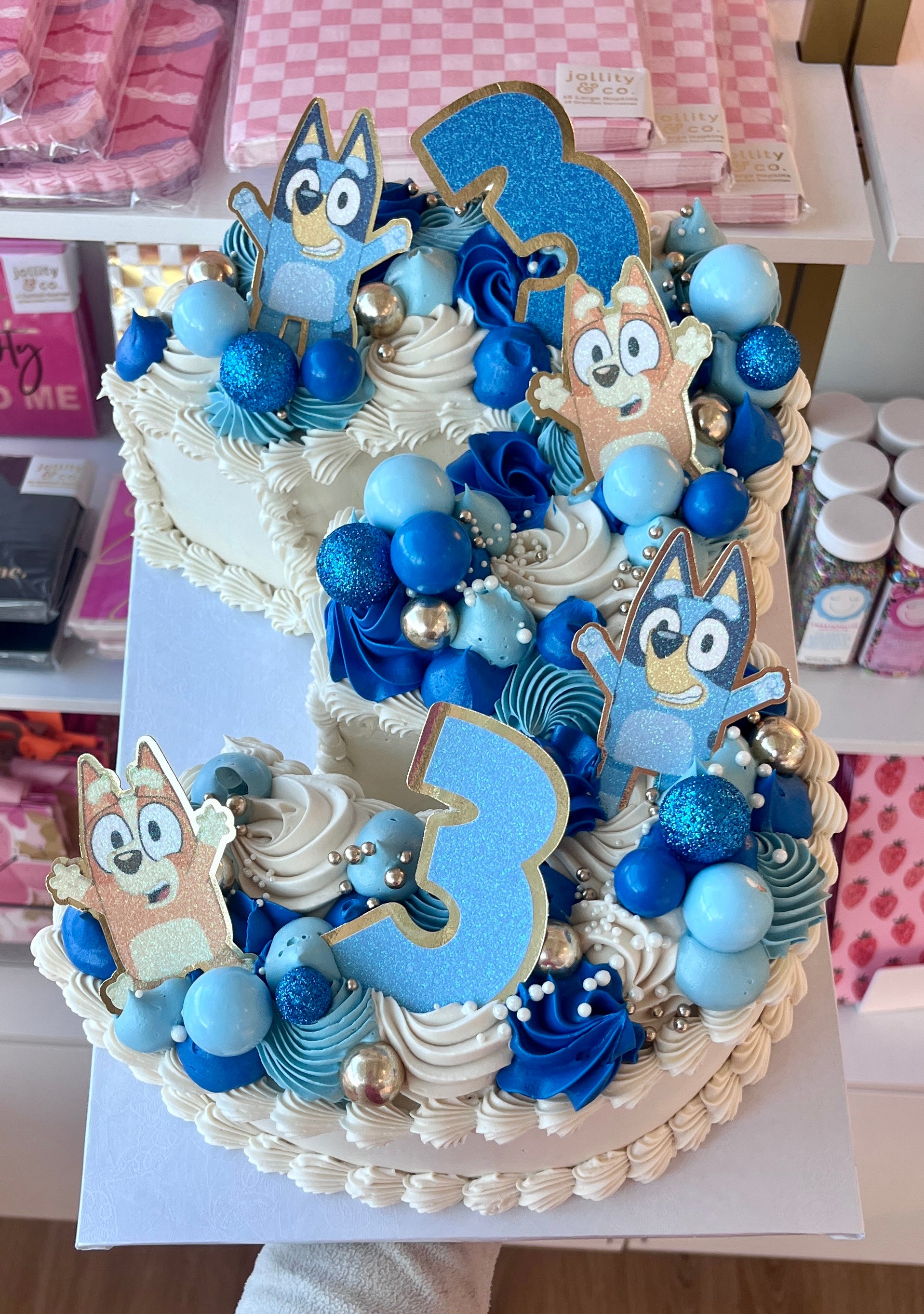 Number, Letter & Shaped Cakes | Kali Cakes Bake Shop