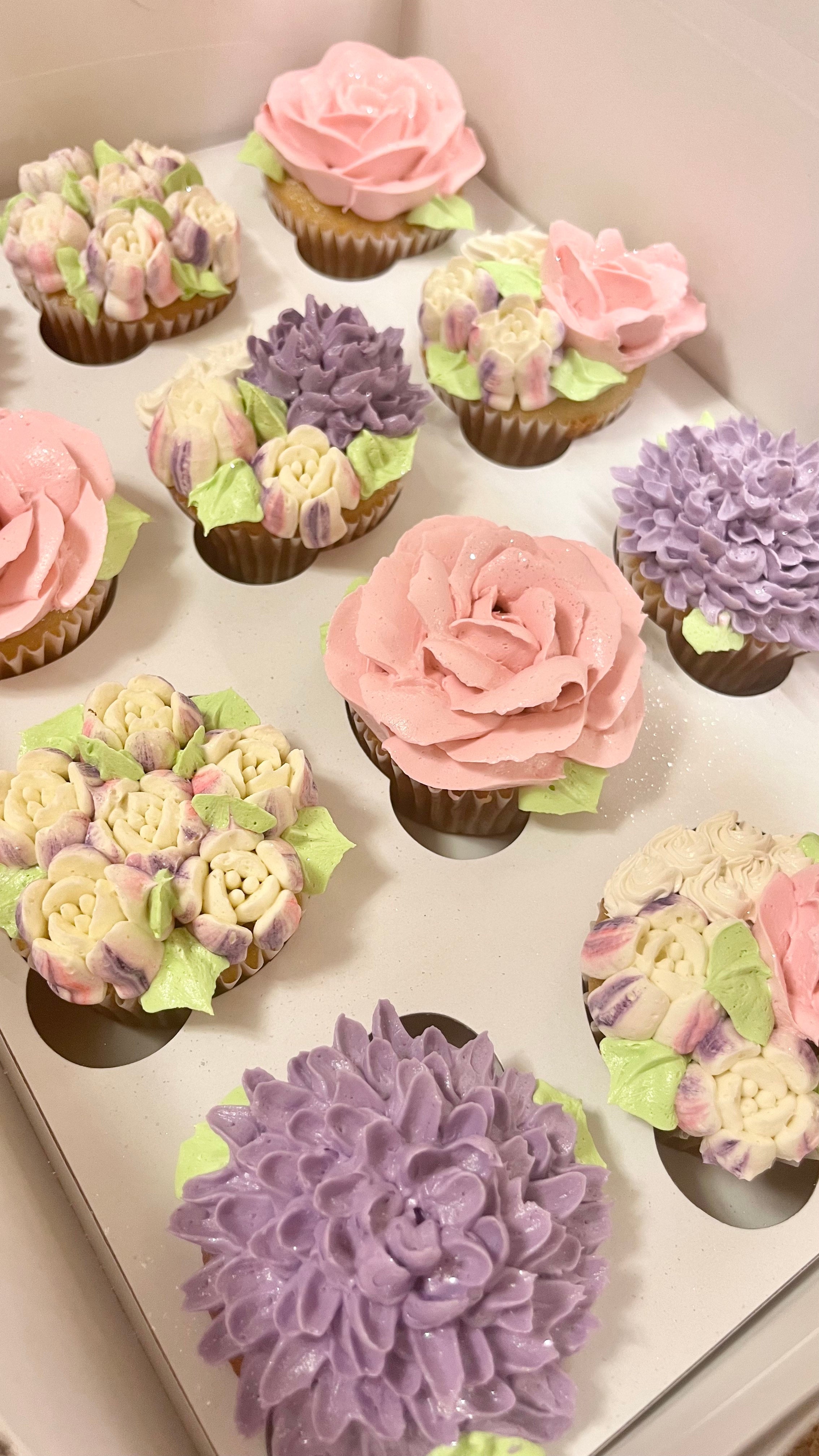 Floral Cupcakes | Kali Cakes Bake Shop